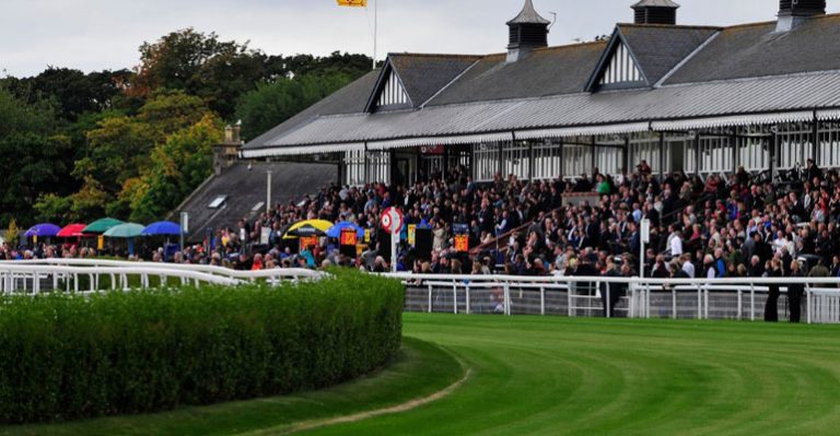 Musselburgh Racecourse - Scottish Racing